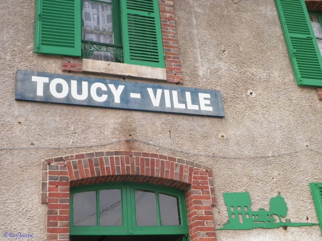 Le Train Touristique du Pays de Puisaye-Forterre